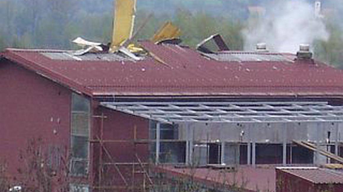 Razneslo reaktor etanola in fenola - RTVSLO.si