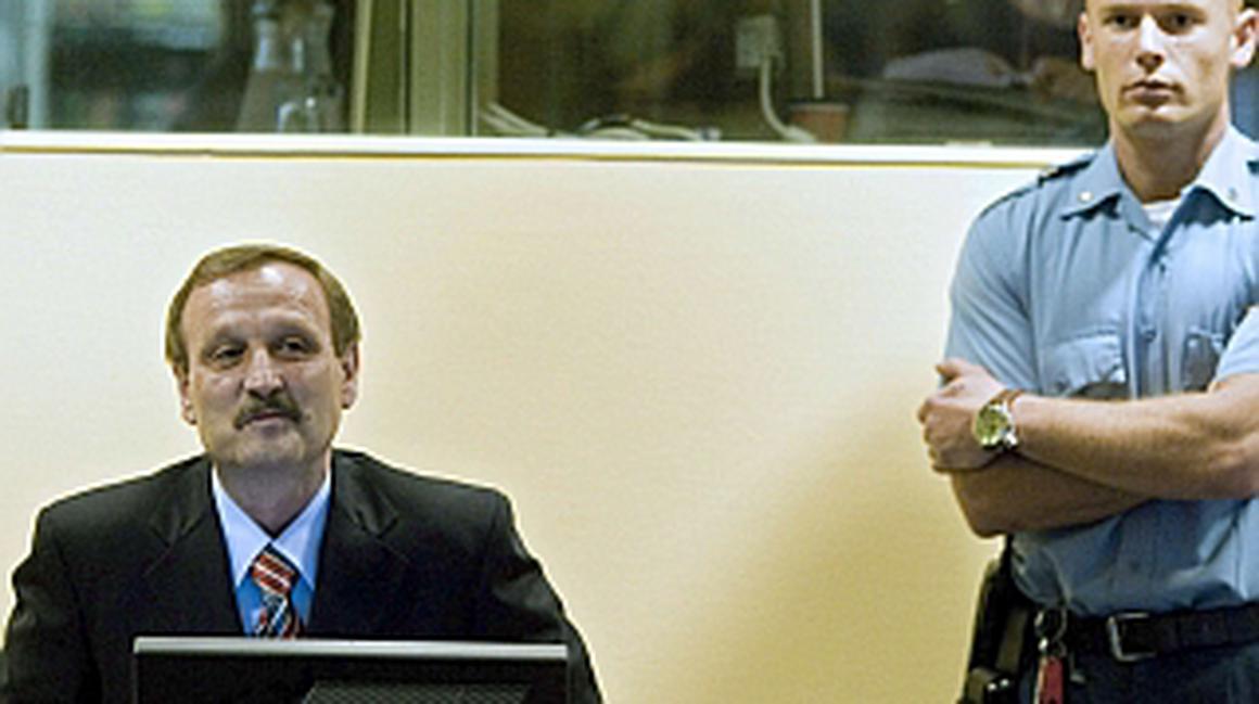 Milan Martić za 35 let v zapor - RTVSLO.si