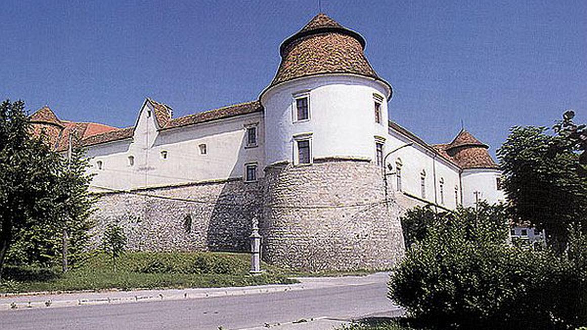 Baročne poslikave v Brežicah v novem sijaju - RTVSLO.si