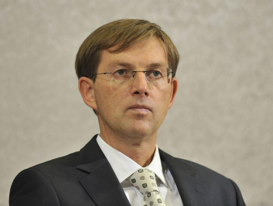 Classify Miroslav Cerar