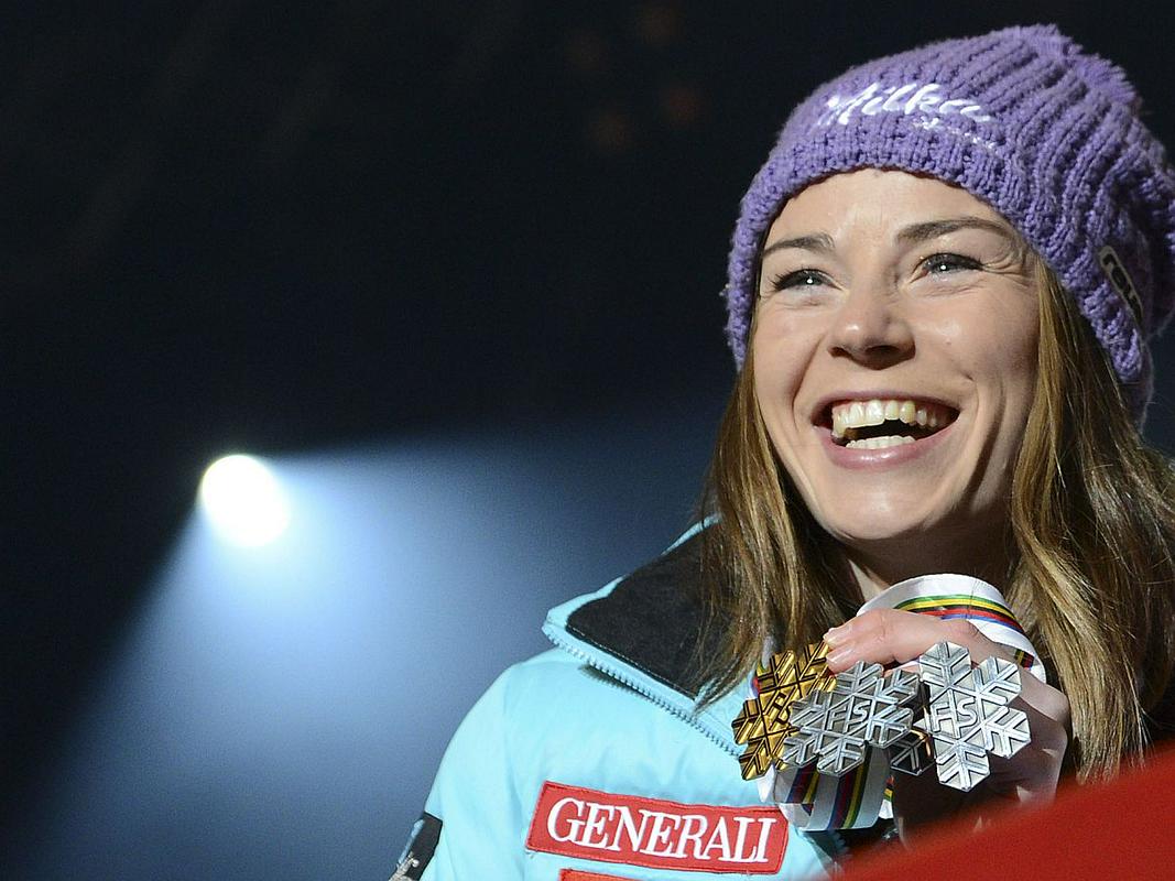 Foto/video: Tina Maze novo medaljo proslavila v slogu - RTVSLO.si