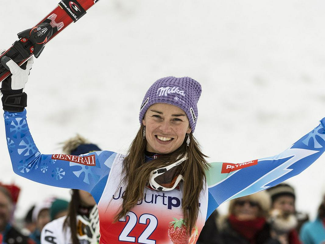 Tina Maze na stopničkah na ekshibiciji v Lenzerheideju - RTVSLO.si