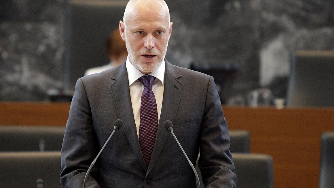 Milan Brglez, the 11th Speaker of the National Assembly: This is a ...