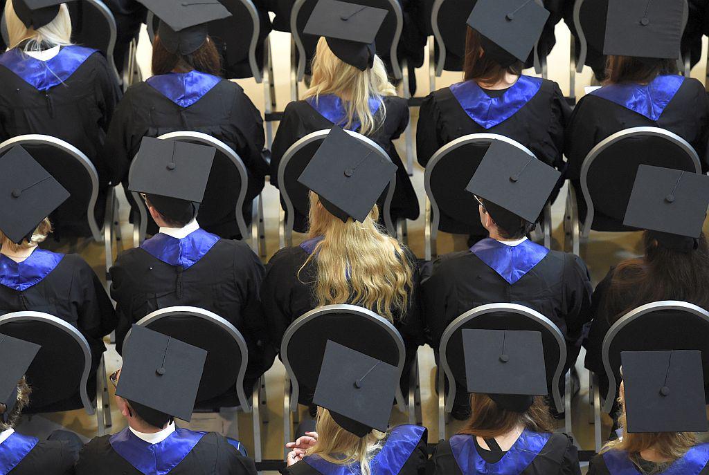 Konec je: diplom po starih programih ne bo več. Kaj pa preostane ...