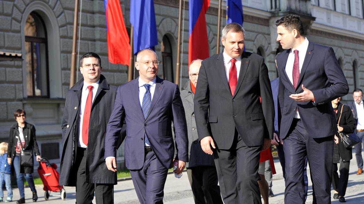 SD potrdil program za državnozborske volitve - RTVSLO.si